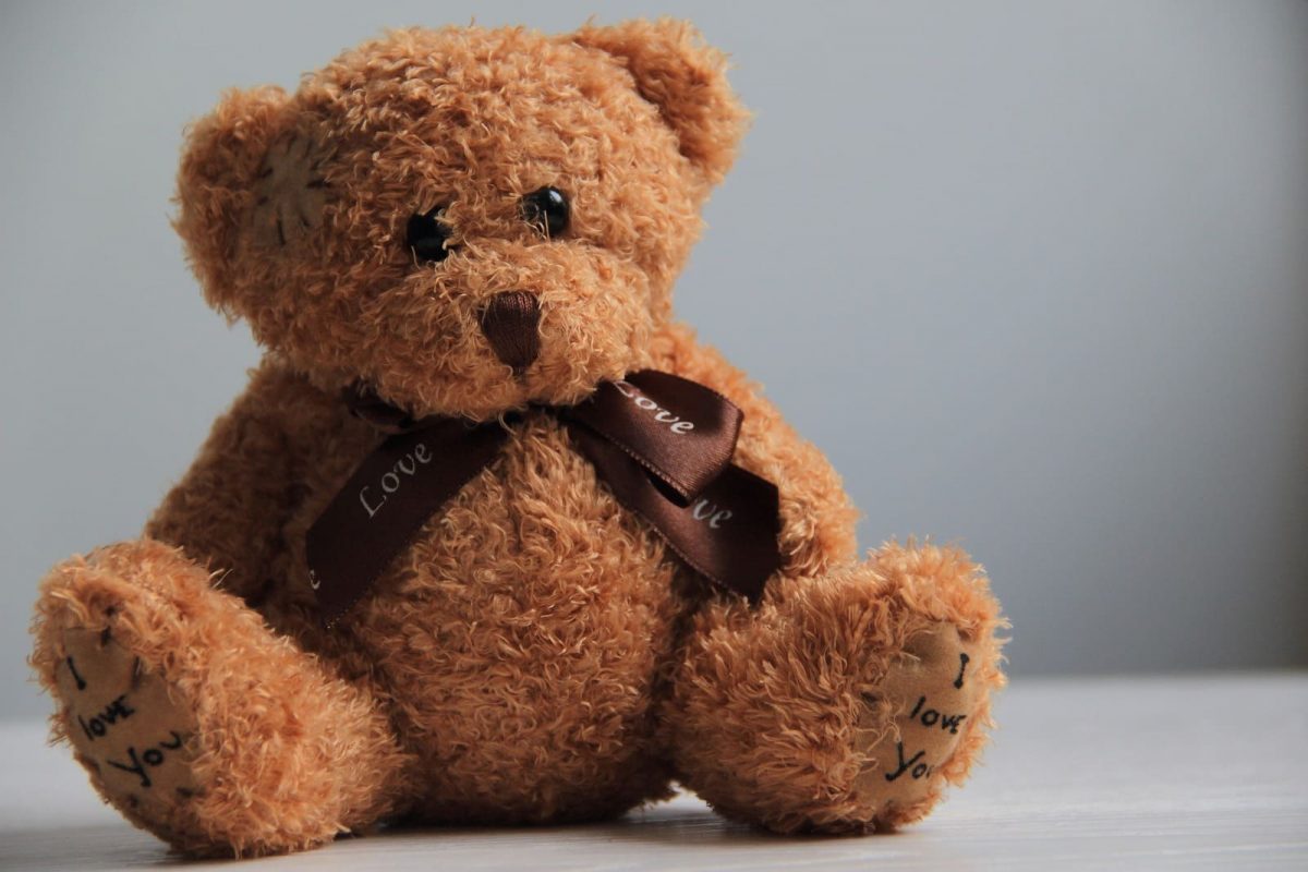 Top 30+ Welcome Gift Ideas to Surprise Hotel Guests - BNBForms